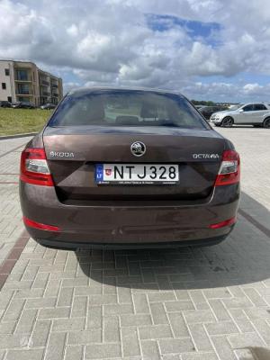 Brown Skoda Octavia 2016 in Klaipeda, with an engine capacity of 1.40 L and mileage of 135 thousand km for 11300 €, photo 4 on AUTOMOTO.COM.LV
