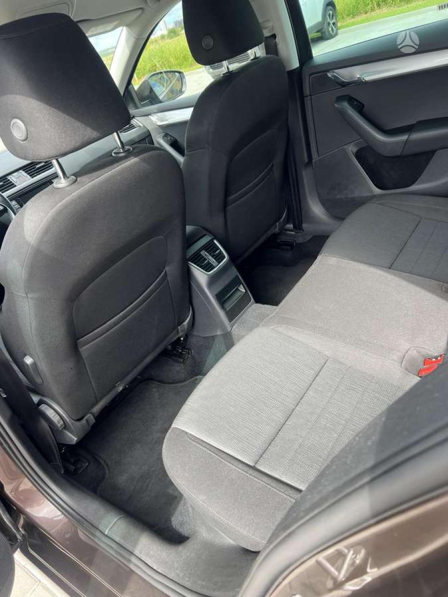 Brown Skoda Octavia 2016 in Klaipeda, with an engine capacity of 1.40 L and mileage of 135 thousand km for 11300 €, photo 17 on AUTOMOTO.COM.LV