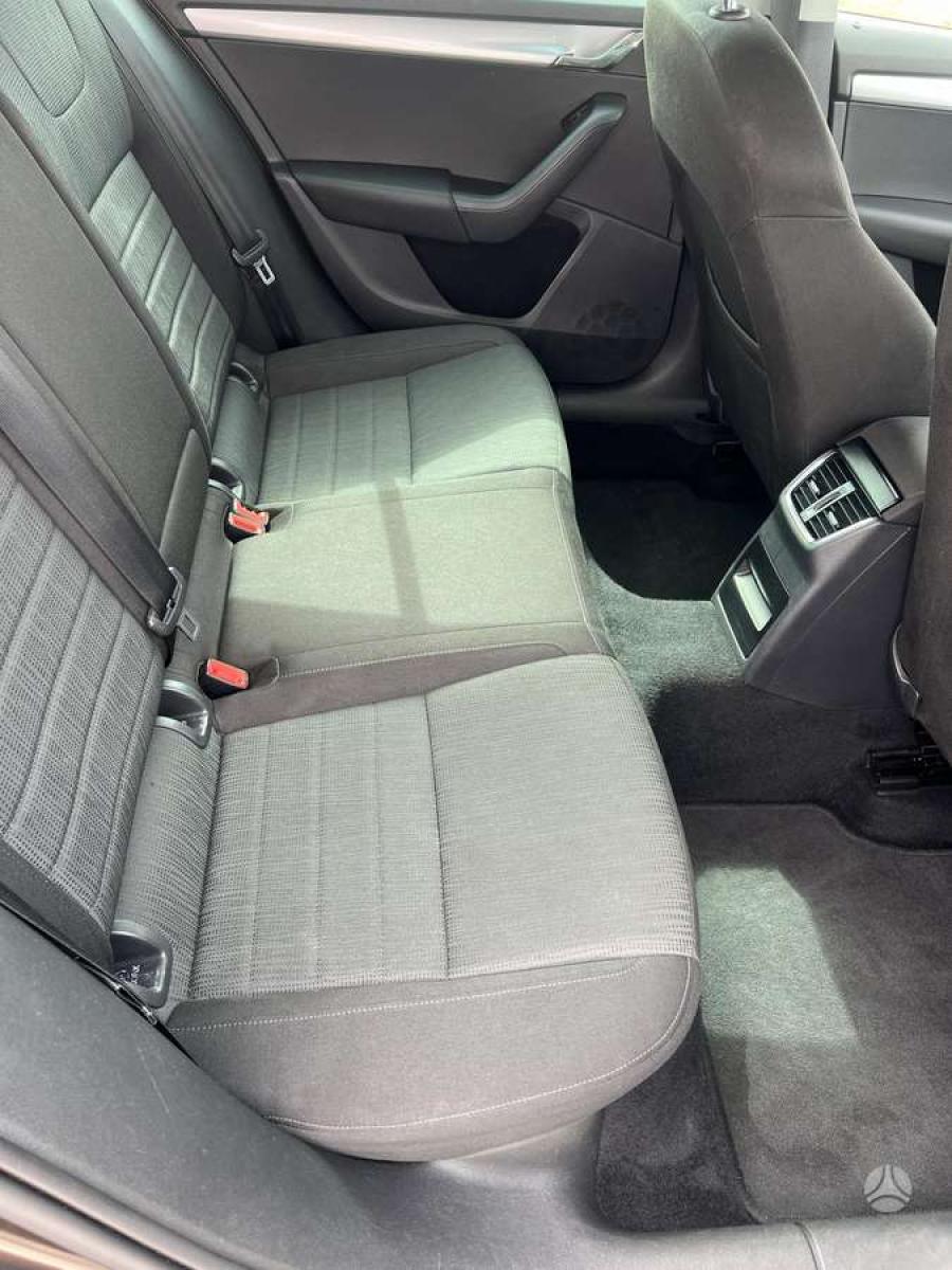 Brown Skoda Octavia 2016 in Klaipeda, with an engine capacity of 1.40 L and mileage of 135 thousand km for 11300 €, photo 19 on AUTOMOTO.COM.LV