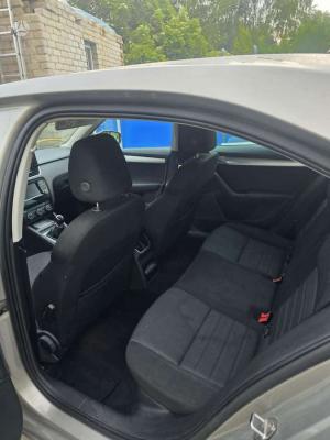 Brown Skoda Octavia 2017 in Kaisiadorys, with an engine capacity of 1.60 L and mileage of 352 thousand km for 4500 €, photo 8 on AUTOMOTO.COM.LV