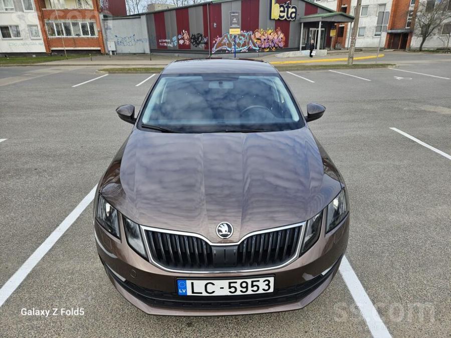 Brūns Skoda Octavia 2018 Rīga, ar dzinēja tilpumu 1.60 L un nobraukumu 54 tūkst. km par 9900 €, foto 1 vietnē AUTOMOTO.COM.LV