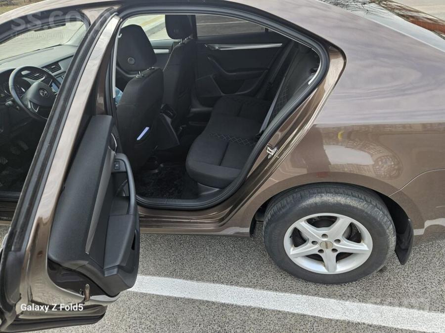 Brūns Skoda Octavia 2018 Rīga, ar dzinēja tilpumu 1.60 L un nobraukumu 54 tūkst. km par 9900 €, foto 7 vietnē AUTOMOTO.COM.LV