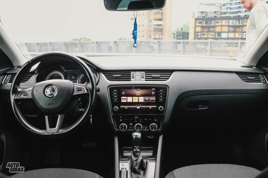 Brown Skoda Octavia 2018 in Vilnius, with an engine capacity of 1.00 L and mileage of 156 thousand km for 8900 €, photo 13 on AUTOMOTO.COM.LV