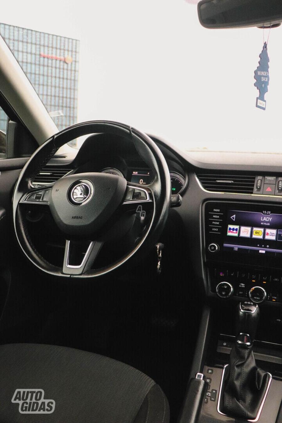 Brown Skoda Octavia 2018 in Vilnius, with an engine capacity of 1.00 L and mileage of 156 thousand km for 8900 €, photo 14 on AUTOMOTO.COM.LV