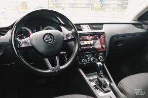 Brown Skoda Octavia 2018 in Vilnius, with an engine capacity of 1.00 L and mileage of 156 thousand km for 8900 €, photo 15 on AUTOMOTO.COM.LV