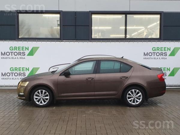 Brown Skoda Octavia 2019 in Riga, with an engine capacity of 1.50 L and mileage of 118 thousand km for 14250 €, photo 3 on AUTOMOTO.COM.LV