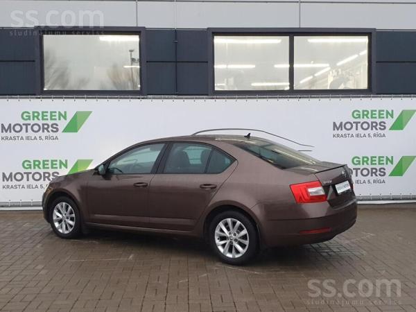 Brown Skoda Octavia 2019 in Riga, with an engine capacity of 1.50 L and mileage of 118 thousand km for 14250 €, photo 5 on AUTOMOTO.COM.LV