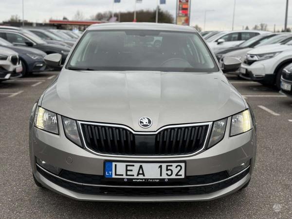 Brown Skoda Octavia 2019 in Vilnius, with an engine capacity of 1.00 L and mileage of 145 thousand km for 9350 €, photo 2 on AUTOMOTO.COM.LV