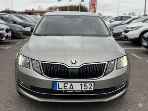 Brūns Skoda Octavia 2019 Viļņa, ar dzinēja tilpumu 1.00 L un nobraukumu 145 tūkst. km par 9350 €, foto 2 vietnē AUTOMOTO.COM.LV