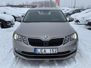 Brown Skoda Octavia 2019 in Vilnius, with an engine capacity of 1.00 L and mileage of 145 thousand km for 9450 €, photo 4 on AUTOMOTO.COM.LV