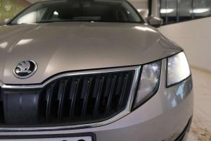 Brown Skoda Octavia 2019 in Vilnius, with an engine capacity of 1.50 L and mileage of 121 thousand km for 10900 €, photo 21 on AUTOMOTO.COM.LV