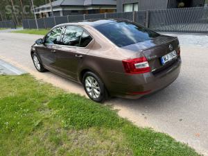 Brown Skoda Octavia 2019 in Riga, with an engine capacity of 1.50 L and mileage of 65 thousand km for 12550 €, photo 6 on AUTOMOTO.COM.LV