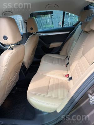 Brown Skoda Octavia 2019 in Riga, with an engine capacity of 1.50 L and mileage of 65 thousand km for 12550 €, photo 15 on AUTOMOTO.COM.LV