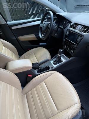 Brown Skoda Octavia 2019 in Riga, with an engine capacity of 1.50 L and mileage of 65 thousand km for 12550 €, photo 17 on AUTOMOTO.COM.LV