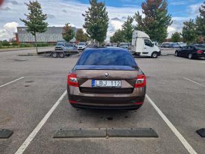 Brown Skoda Octavia 2019 in Klaipeda, with an engine capacity of 1.50 L and mileage of 105 thousand km for 12500 €, photo 5 on AUTOMOTO.COM.LV