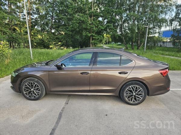 Brown Skoda Octavia 2020 in Riga, with an engine capacity of 2.00 L and mileage of 87 thousand km for 18700 €, photo 1 on AUTOMOTO.COM.LV