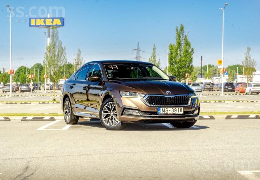 Brown Skoda Octavia 2020 in Riga, with an engine capacity of 2.00 L and mileage of 88 thousand km for 16190 €, photo 3 on AUTOMOTO.COM.LV