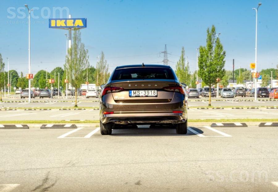 Brown Skoda Octavia 2020 in Riga, with an engine capacity of 2.00 L and mileage of 88 thousand km for 16190 €, photo 7 on AUTOMOTO.COM.LV