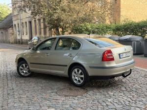 Brūns Skoda Octavia 2005 Cēsis, ar dzinēja tilpumu 2.00 L un nobraukumu 248 tūkst. km par 2290 €, foto 9 vietnē AUTOMOTO.COM.LV