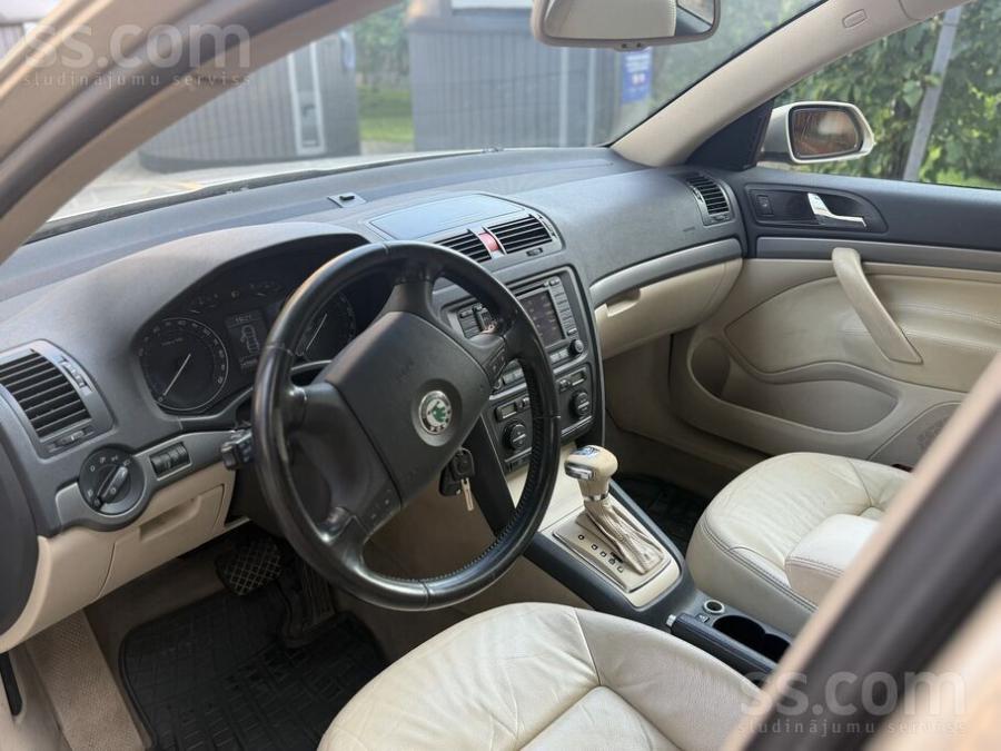 Brūns Skoda Octavia 2005 Cēsis, ar dzinēja tilpumu 2.00 L un nobraukumu 248 tūkst. km par 2290 €, foto 13 vietnē AUTOMOTO.COM.LV
