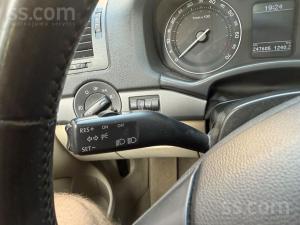 Brūns Skoda Octavia 2005 Cēsis, ar dzinēja tilpumu 2.00 L un nobraukumu 248 tūkst. km par 2290 €, foto 22 vietnē AUTOMOTO.COM.LV