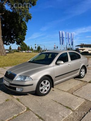 Brūns Skoda Octavia 2006 Jūrmala, ar dzinēja tilpumu 1.60 L un nobraukumu 150 tūkst. km par 2500 €, foto  vietnē AUTOMOTO.COM.LV