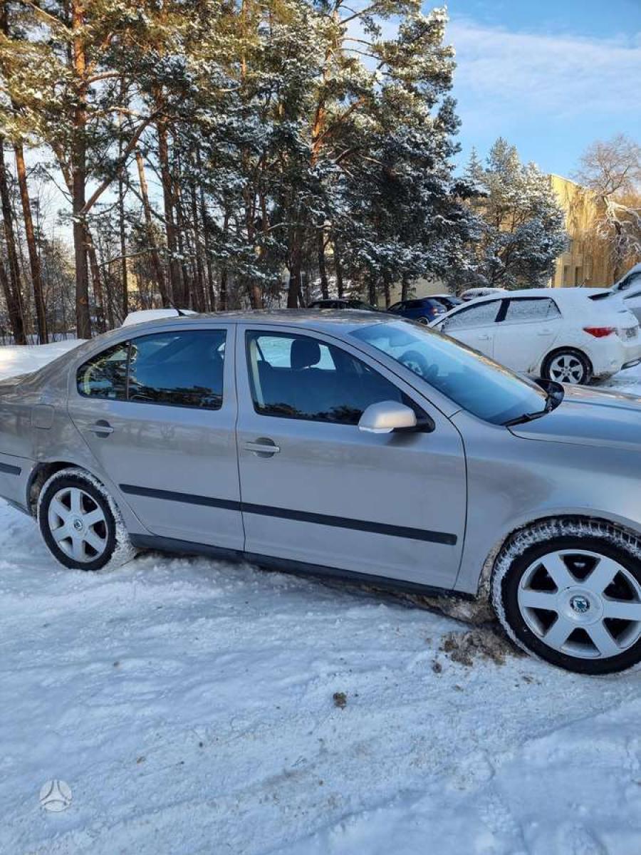 Brown Skoda Octavia 2007 in Vilnius, with an engine capacity of 1.90 L and mileage of 417 thousand km for 2100 €, photo 11 on AUTOMOTO.COM.LV