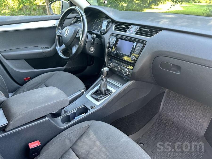 Brūns Skoda Octavia 2013 Ogre, ar dzinēja tilpumu 2.00 L un nobraukumu 349 tūkst. km par 5500 €, foto 7 vietnē AUTOMOTO.COM.LV