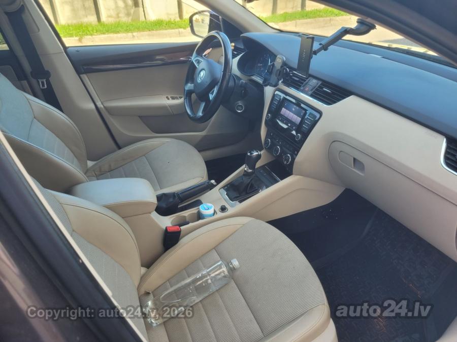 Brown Skoda Octavia 2013 in Narva, with an engine capacity of 1.80 L and mileage of 220 thousand km for 4000 €, photo 13 on AUTOMOTO.COM.LV
