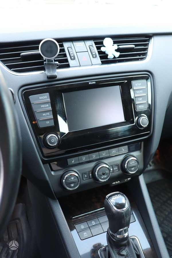 Brown Skoda Octavia 2013 in Vilnius, with an engine capacity of 1.97 L and mileage of 146 thousand km for 6800 €, photo 7 on AUTOMOTO.COM.LV