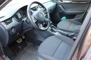 Brown Skoda Octavia 2013 in Vilnius, with an engine capacity of 1.97 L and mileage of 146 thousand km for 6800 €, photo 12 on AUTOMOTO.COM.LV