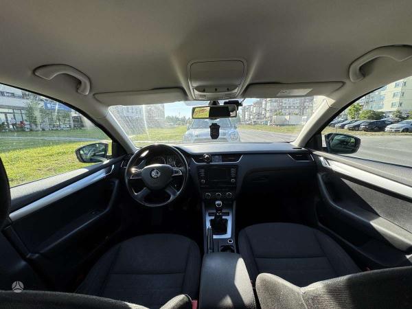 Brown Skoda Octavia 2013 in Vilnius, with an engine capacity of 1.60 L and mileage of 175 thousand km for 6700 €, photo 9 on AUTOMOTO.COM.LV