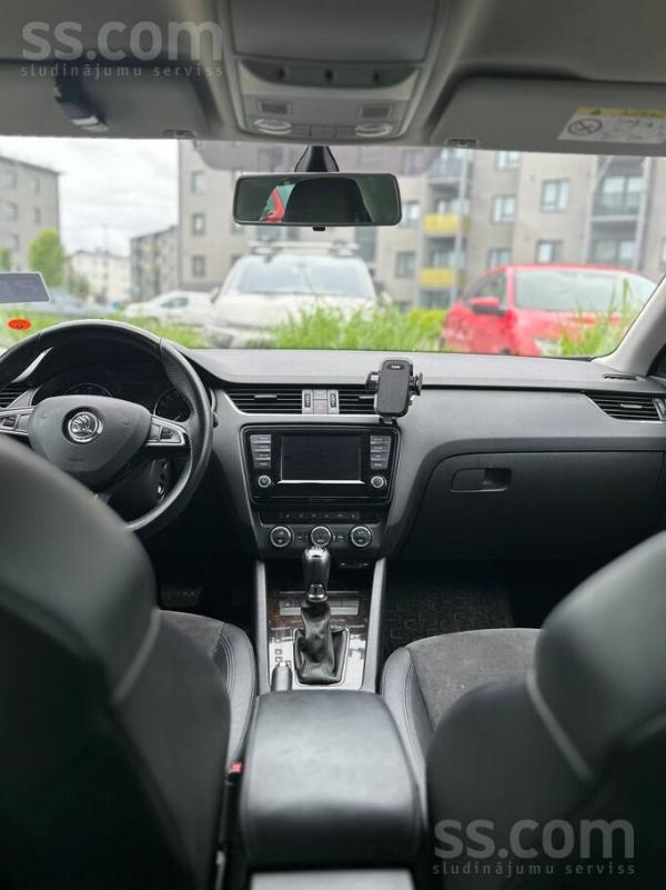 Brown Skoda Octavia 2015 in Riga, with an engine capacity of 1.80 L and mileage of 154 thousand km for 9200 €, photo 8 on AUTOMOTO.COM.LV