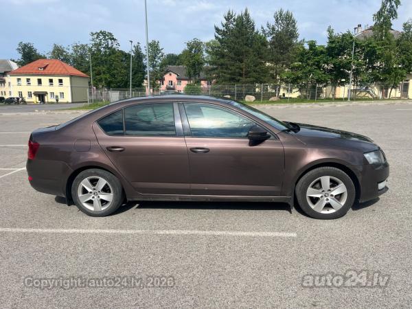 Brown Skoda Octavia 2016 in Tallinn, with an engine capacity of 1.60 L and mileage of 320 thousand km for 7498 €, photo 1 on AUTOMOTO.COM.LV