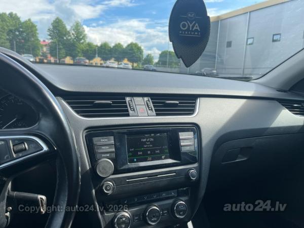 Brown Skoda Octavia 2016 in Tallinn, with an engine capacity of 1.60 L and mileage of 320 thousand km for 7498 €, photo 6 on AUTOMOTO.COM.LV