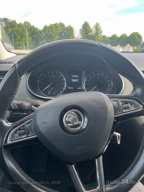 Brown Skoda Octavia 2016 in Tallinn, with an engine capacity of 1.60 L and mileage of 320 thousand km for 7498 €, photo 7 on AUTOMOTO.COM.LV