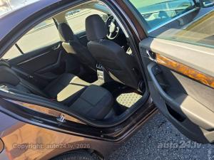 Brūns Skoda Octavia 2016 Kerdla, ar dzinēja tilpumu 1.00 L un nobraukumu 94 tūkst. km par 7900 €, foto 17 vietnē AUTOMOTO.COM.LV