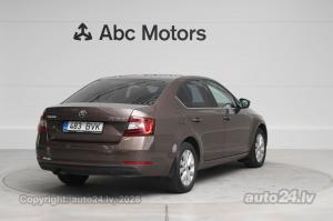 Brown Skoda Octavia 2017 in Tallinn, with an engine capacity of 1.40 L and mileage of 105 thousand km for 8990 €, photo 5 on AUTOMOTO.COM.LV