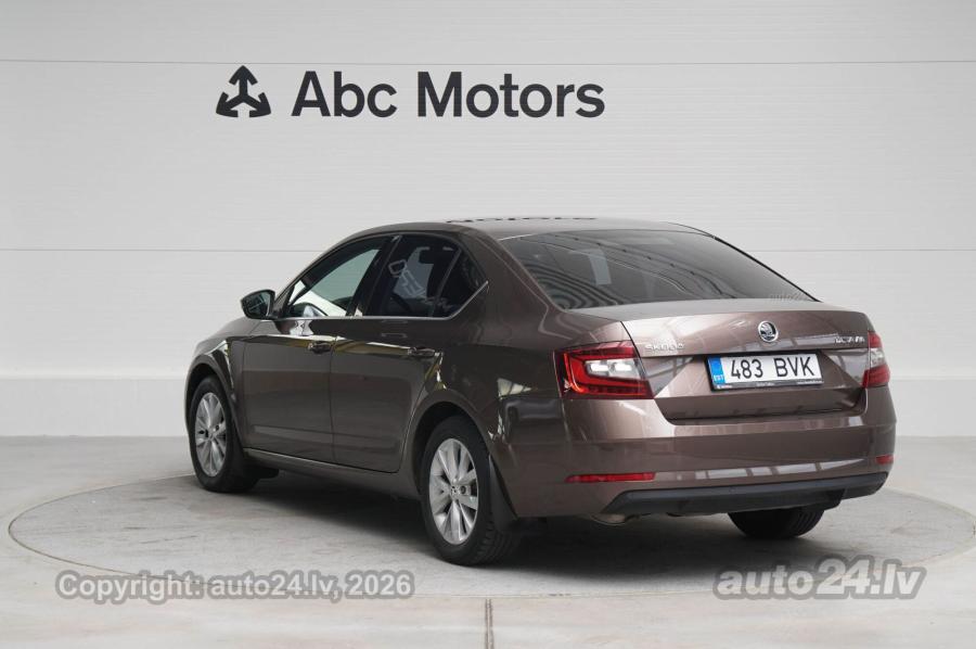 Brown Skoda Octavia 2017 in Tallinn, with an engine capacity of 1.40 L and mileage of 105 thousand km for 8990 €, photo 7 on AUTOMOTO.COM.LV