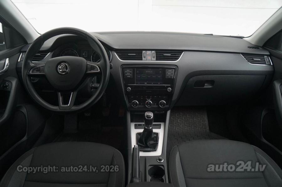 Brown Skoda Octavia 2017 in Tallinn, with an engine capacity of 1.40 L and mileage of 105 thousand km for 8990 €, photo 9 on AUTOMOTO.COM.LV