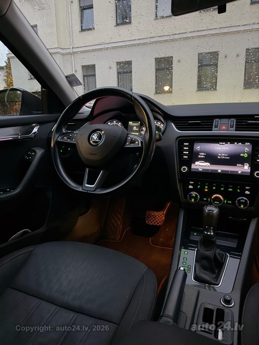 Brown Skoda Octavia 2017 in Tallinn, with an engine capacity of 1.40 L and mileage of 125 thousand km for 10999 €, photo 6 on AUTOMOTO.COM.LV