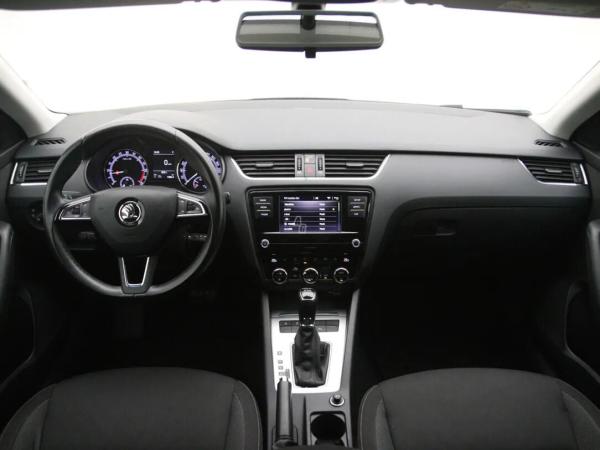 Brūns Skoda Octavia 2018 Viļņa, ar dzinēja tilpumu 1.60 L un nobraukumu 186 tūkst. km par 10199 €, foto 2 vietnē AUTOMOTO.COM.LV