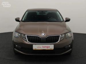 Brown Skoda Octavia 2018 in Vilnius, with an engine capacity of 1.60 L and mileage of 186 thousand km for 10199 €, photo 4 on AUTOMOTO.COM.LV