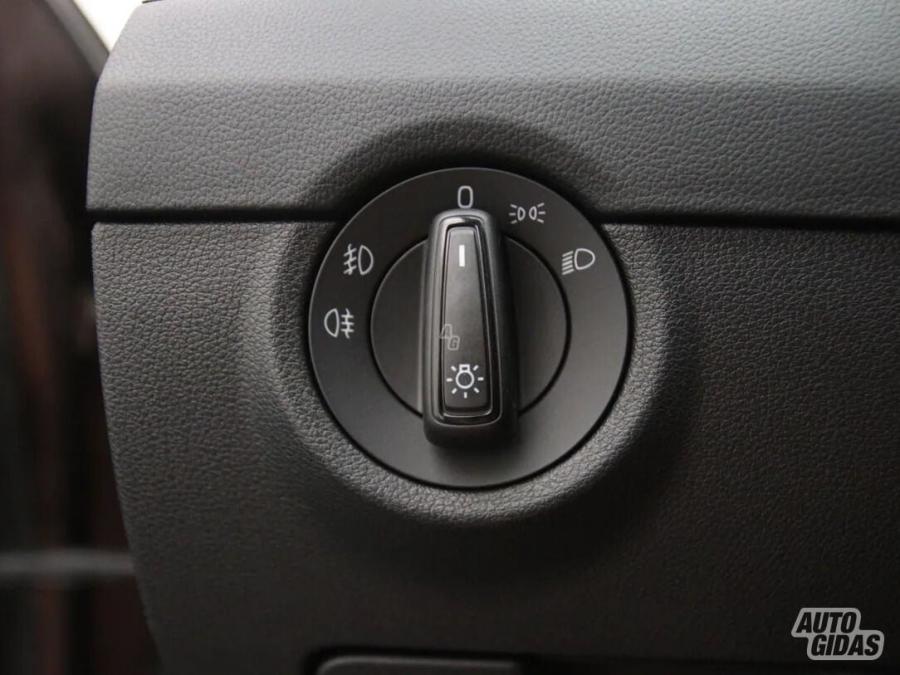 Brown Skoda Octavia 2018 in Vilnius, with an engine capacity of 1.60 L and mileage of 186 thousand km for 10199 €, photo 27 on AUTOMOTO.COM.LV