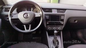 Brūns Skoda Octavia 2018 Tallina, ar dzinēja tilpumu 1.00 L un nobraukumu 156 tūkst. km par 9900 €, foto 15 vietnē AUTOMOTO.COM.LV