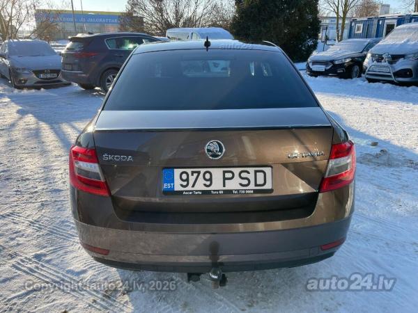 Brown Skoda Octavia 2019 in Tartu, with an engine capacity of 1.50 L and mileage of 155 thousand km for 12490 €, photo 6 on AUTOMOTO.COM.LV