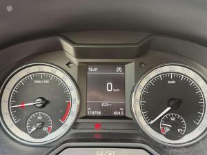 Brown Skoda Octavia 2019 in Silale, with an engine capacity of 1.60 L and mileage of 120 thousand km for 11000 €, photo 12 on AUTOMOTO.COM.LV