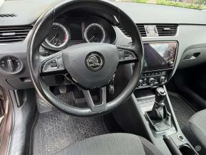 Brown Skoda Octavia 2019 in Silale, with an engine capacity of 1.60 L and mileage of 120 thousand km for 11000 €, photo 18 on AUTOMOTO.COM.LV