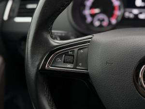 Brūns Skoda Octavia 2020 Pērnava, ar dzinēja tilpumu 1.00 L un nobraukumu 108 tūkst. km par 11900 €, foto 19 vietnē AUTOMOTO.COM.LV