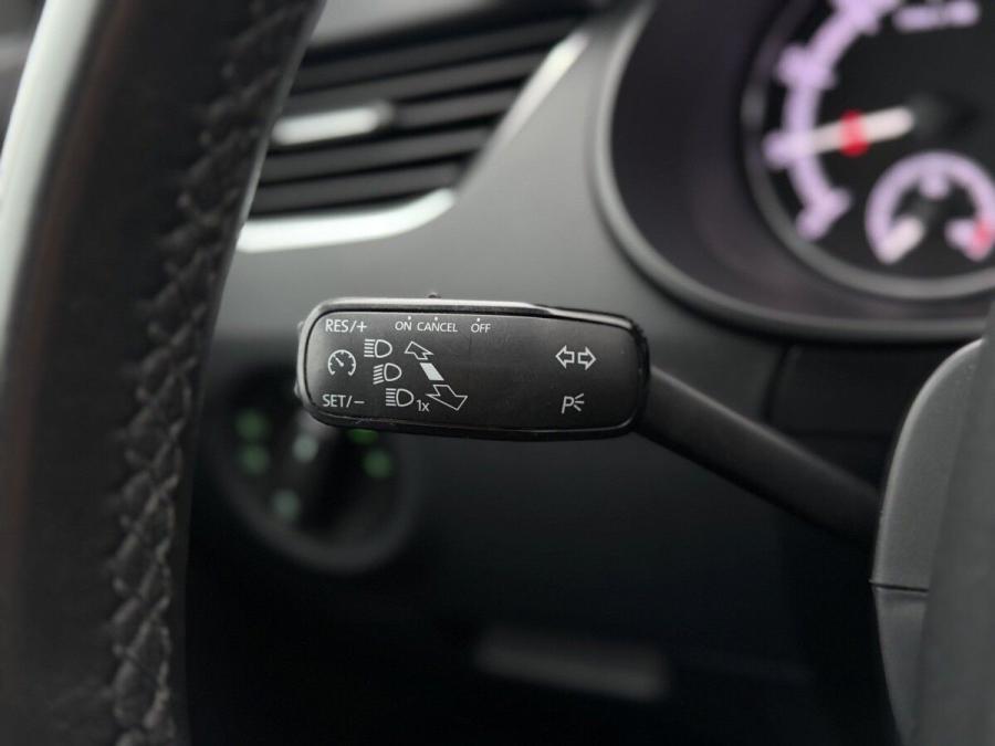 Brūns Skoda Octavia 2020 Pērnava, ar dzinēja tilpumu 1.00 L un nobraukumu 108 tūkst. km par 11900 €, foto 23 vietnē AUTOMOTO.COM.LV